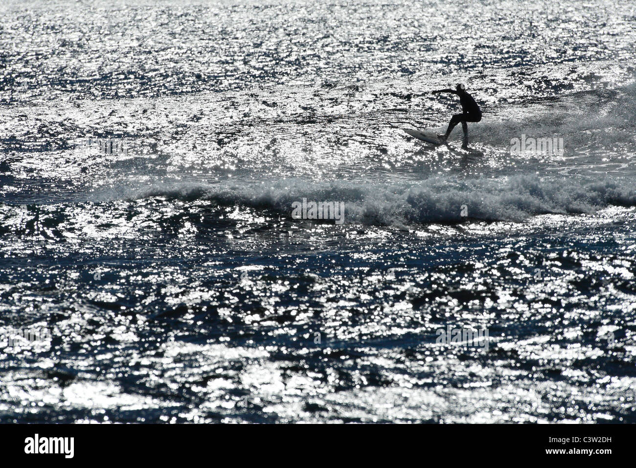 Surfer and wave hi-res stock photography and images - Alamy