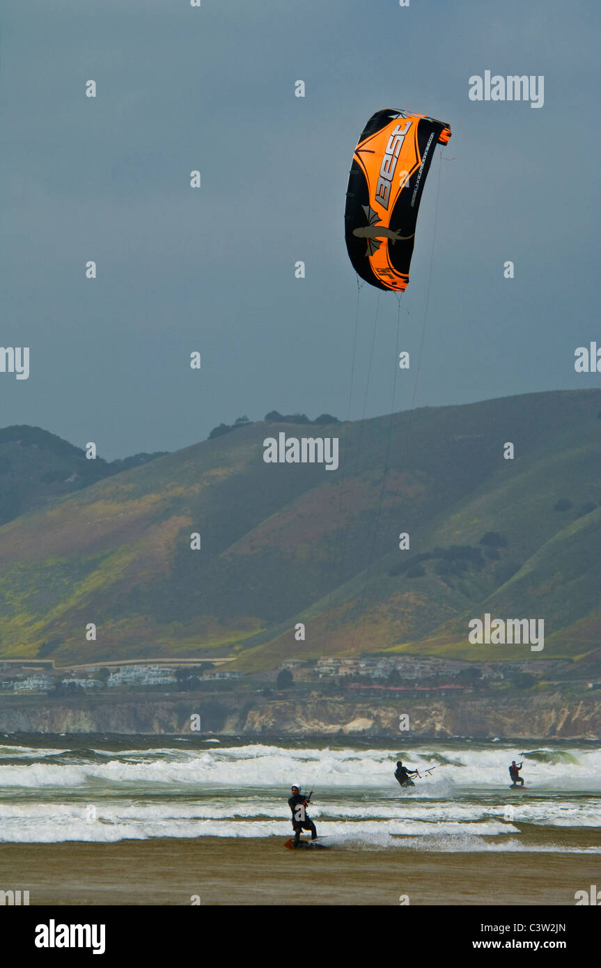 Parasurfing at Oceano State Beach, Oceano, California Stock Photo - Alamy