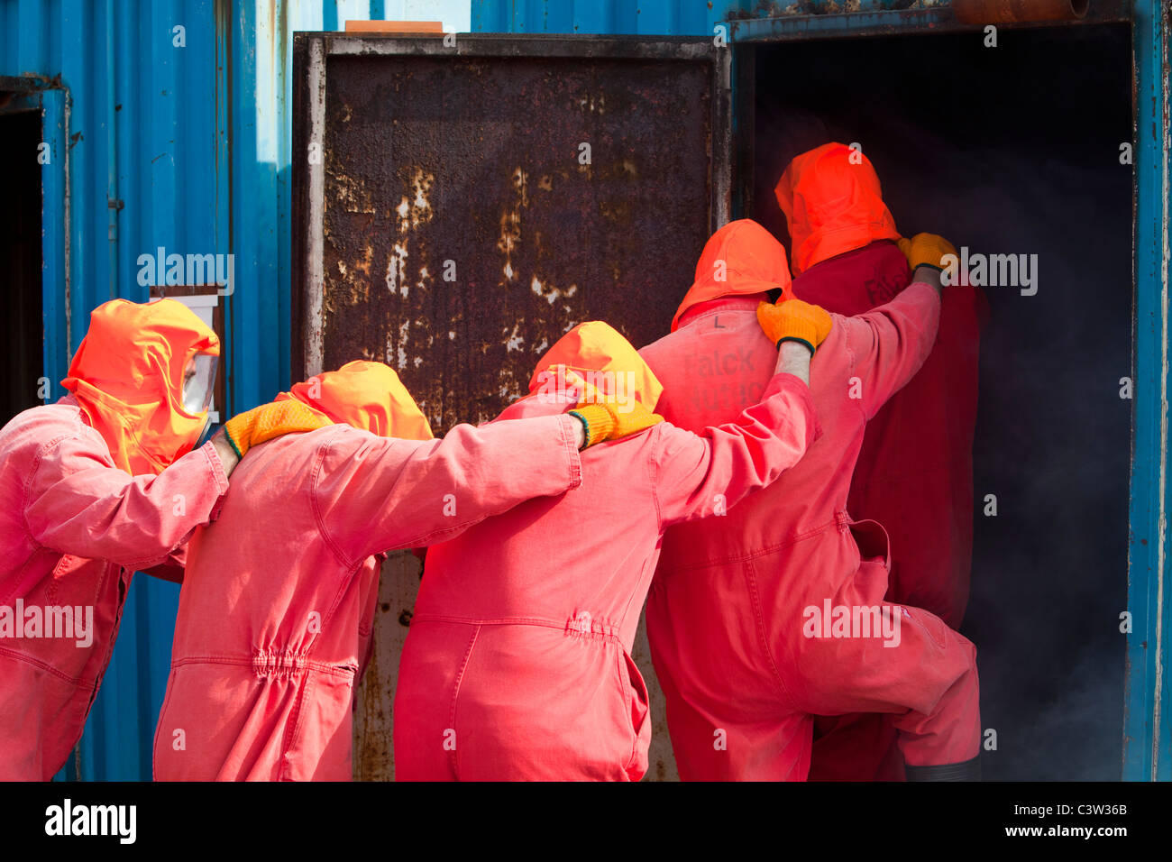 Offshore fire fighting hi-res stock photography and images - Alamy