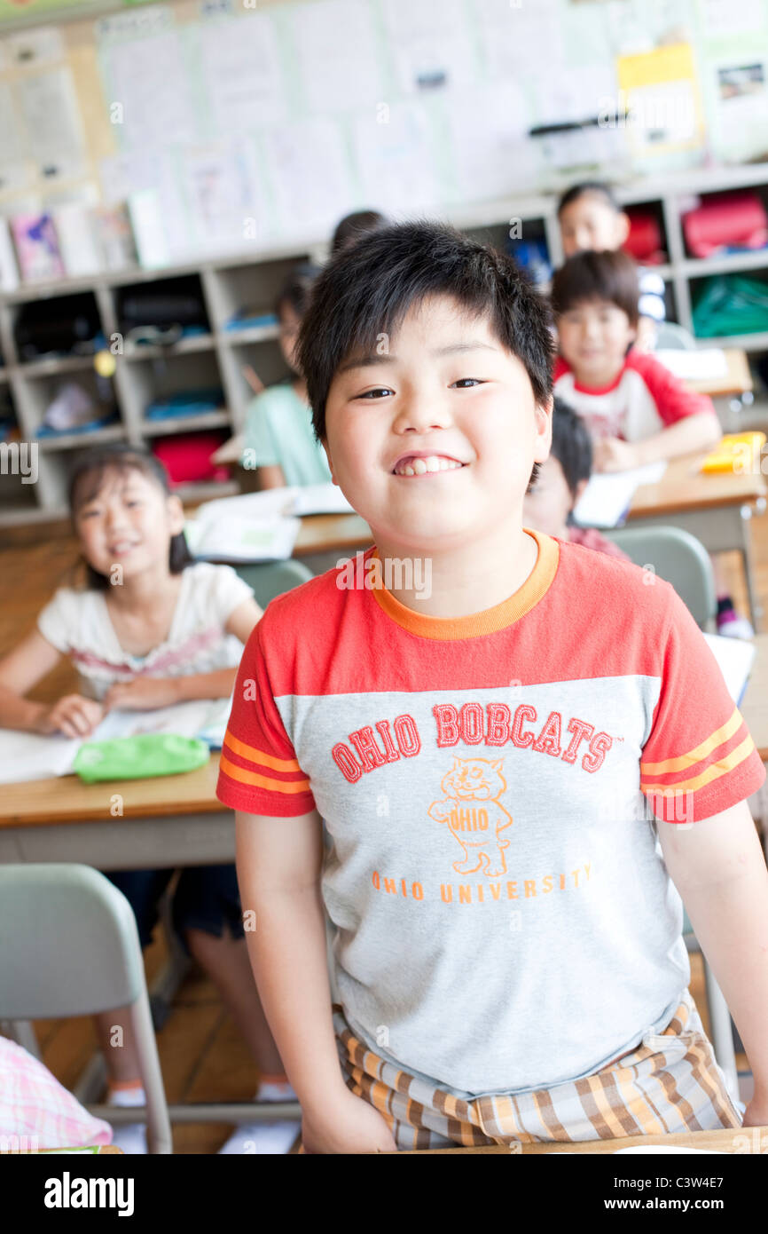 Japanese elementary schoolboy hi-res stock photography and images - Alamy
