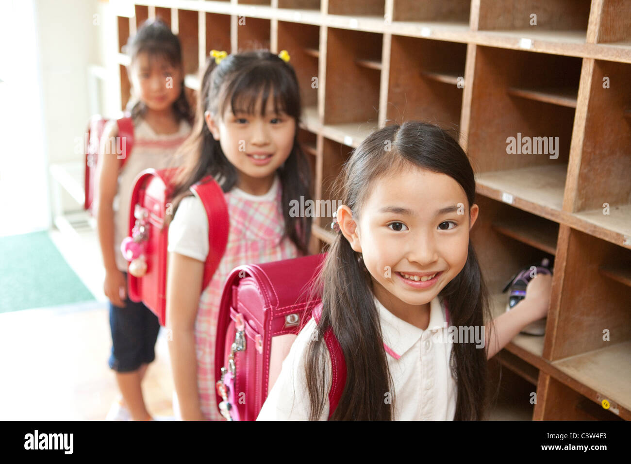 Arrival girls school hi-res stock photography and images - Alamy