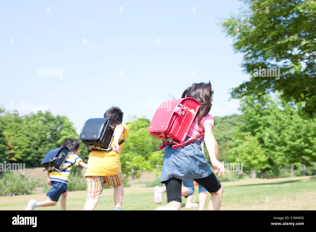 Group running forward hi-res stock photography and images - Alamy