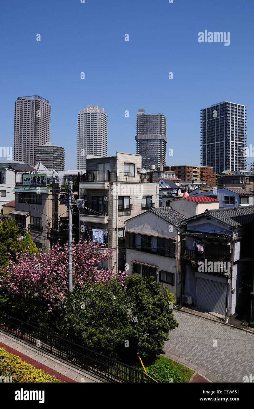 Tokyo high rise apartment hi-res stock photography and images - Alamy