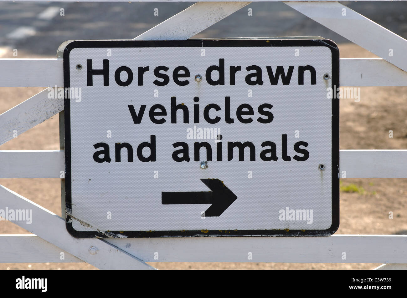 Cattle grid sign hi-res stock photography and images - Alamy