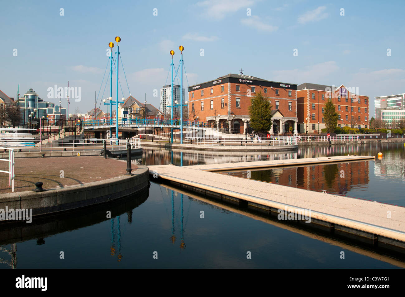 Lock architecture hi-res stock photography and images - Alamy