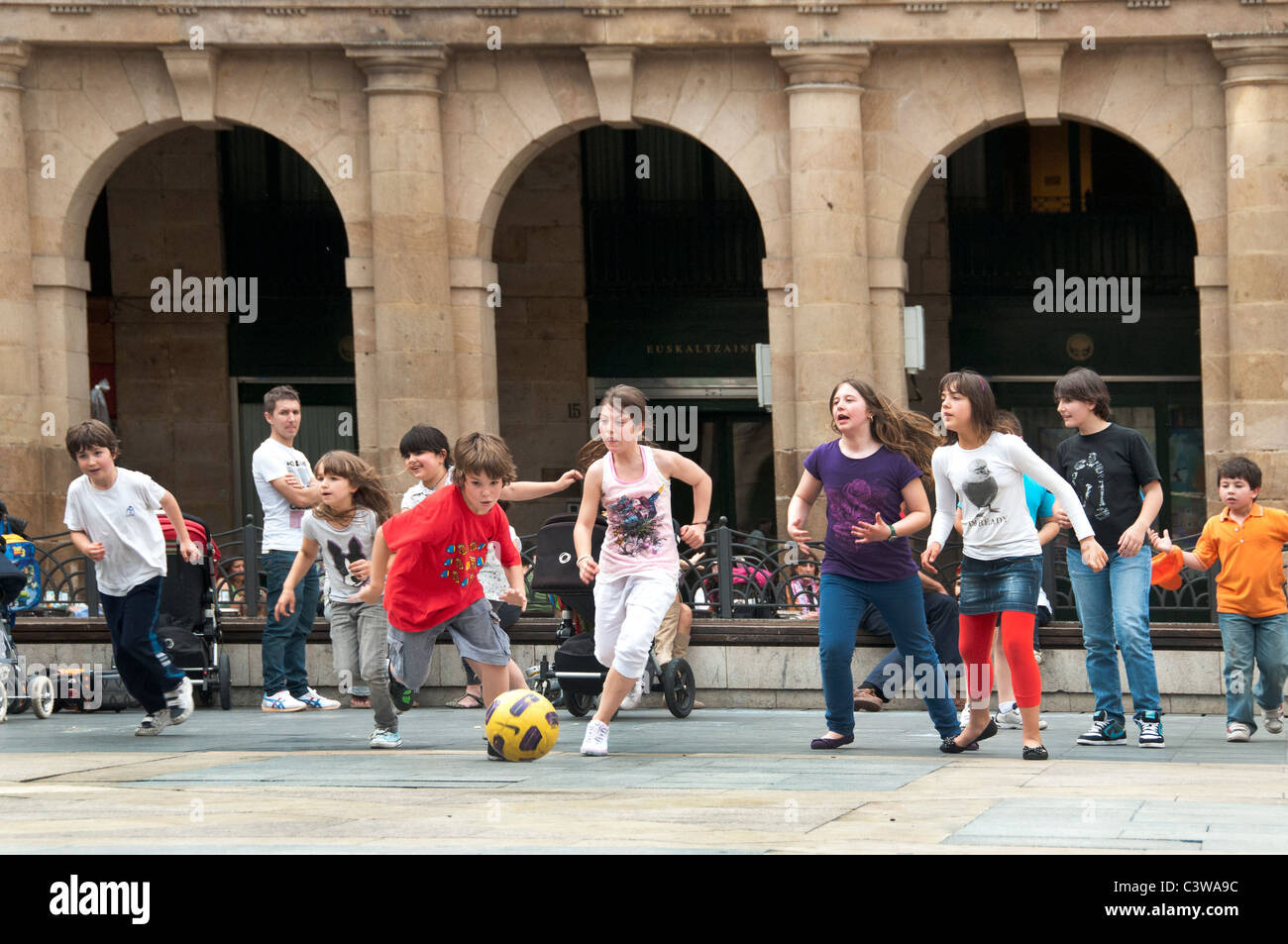 Boys and girls sports hi-res stock photography and images - Alamy