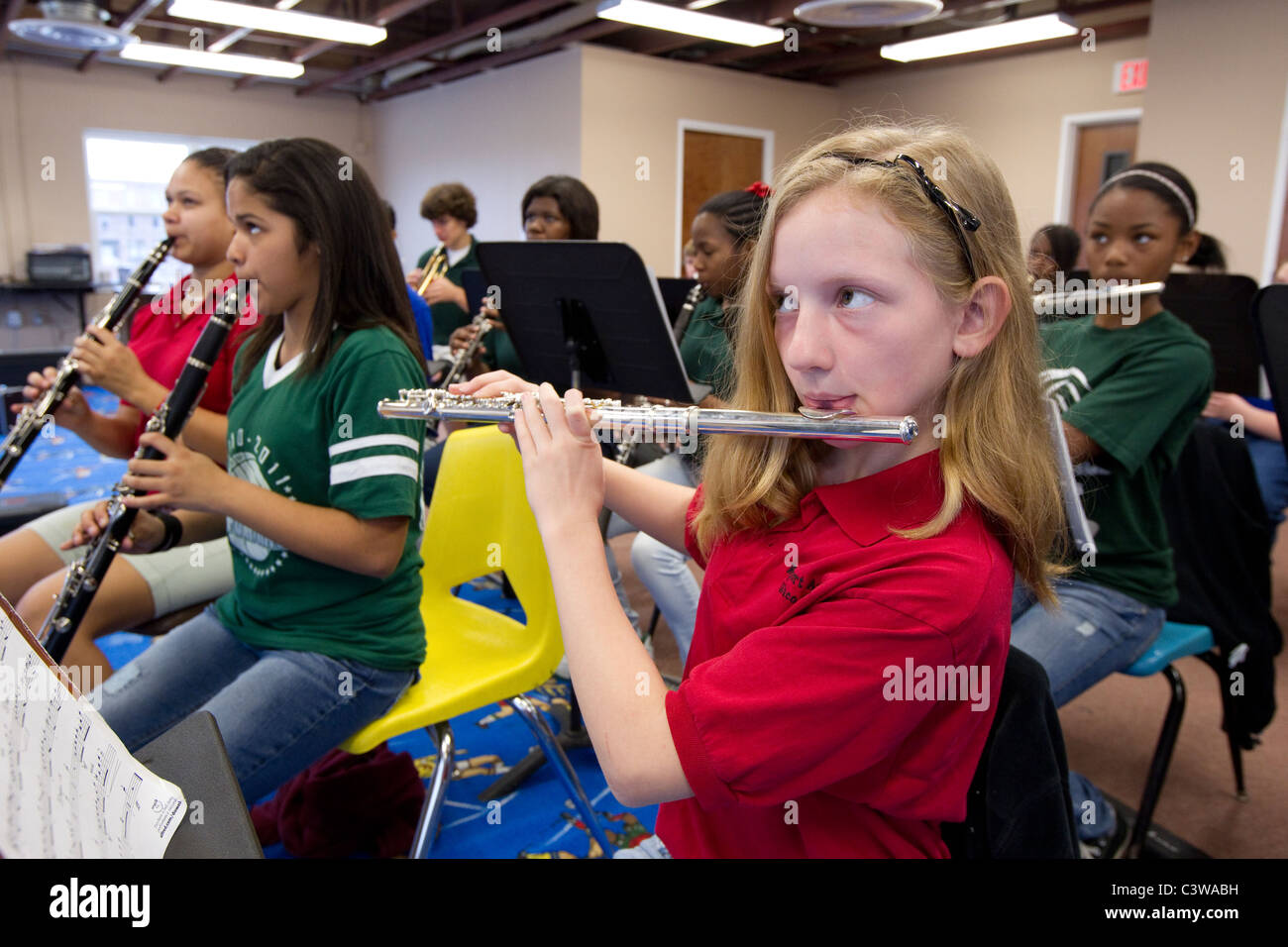 Wind instruments hi-res stock photography and images - Alamy
