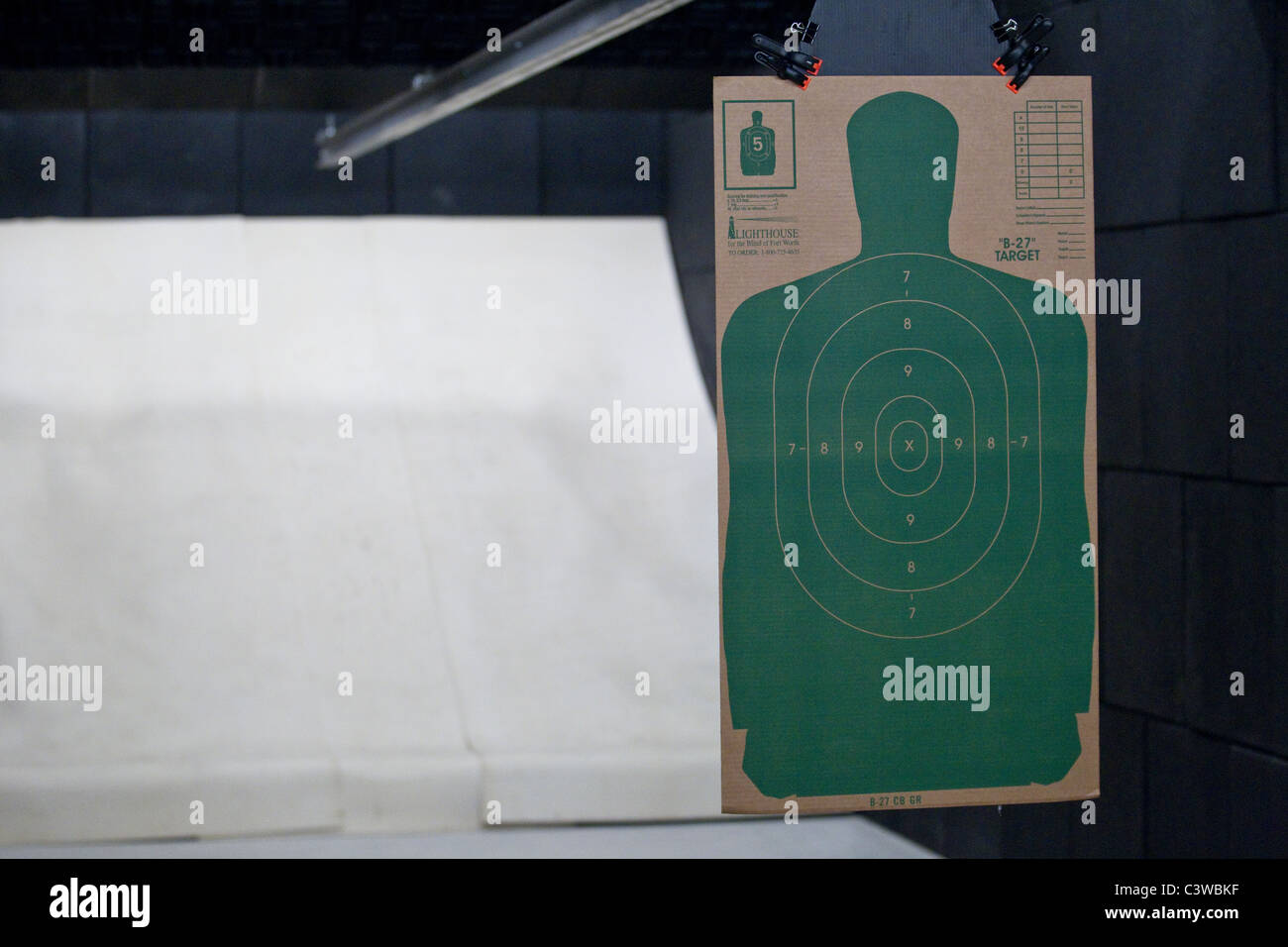 Human gun target hi-res stock photography and images - Alamy