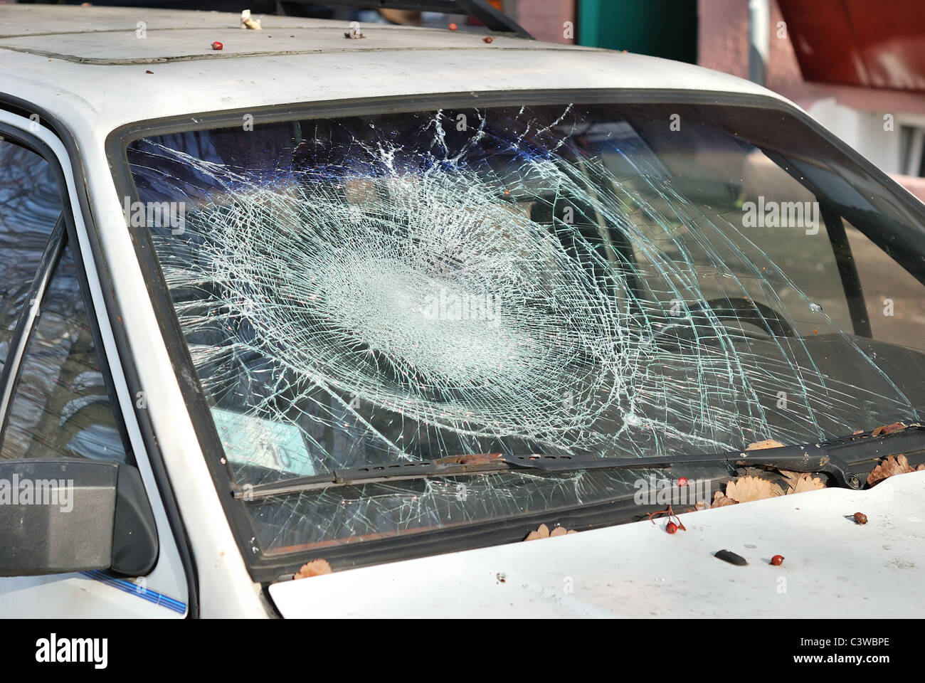 Car glass hi-res stock photography and images - Alamy