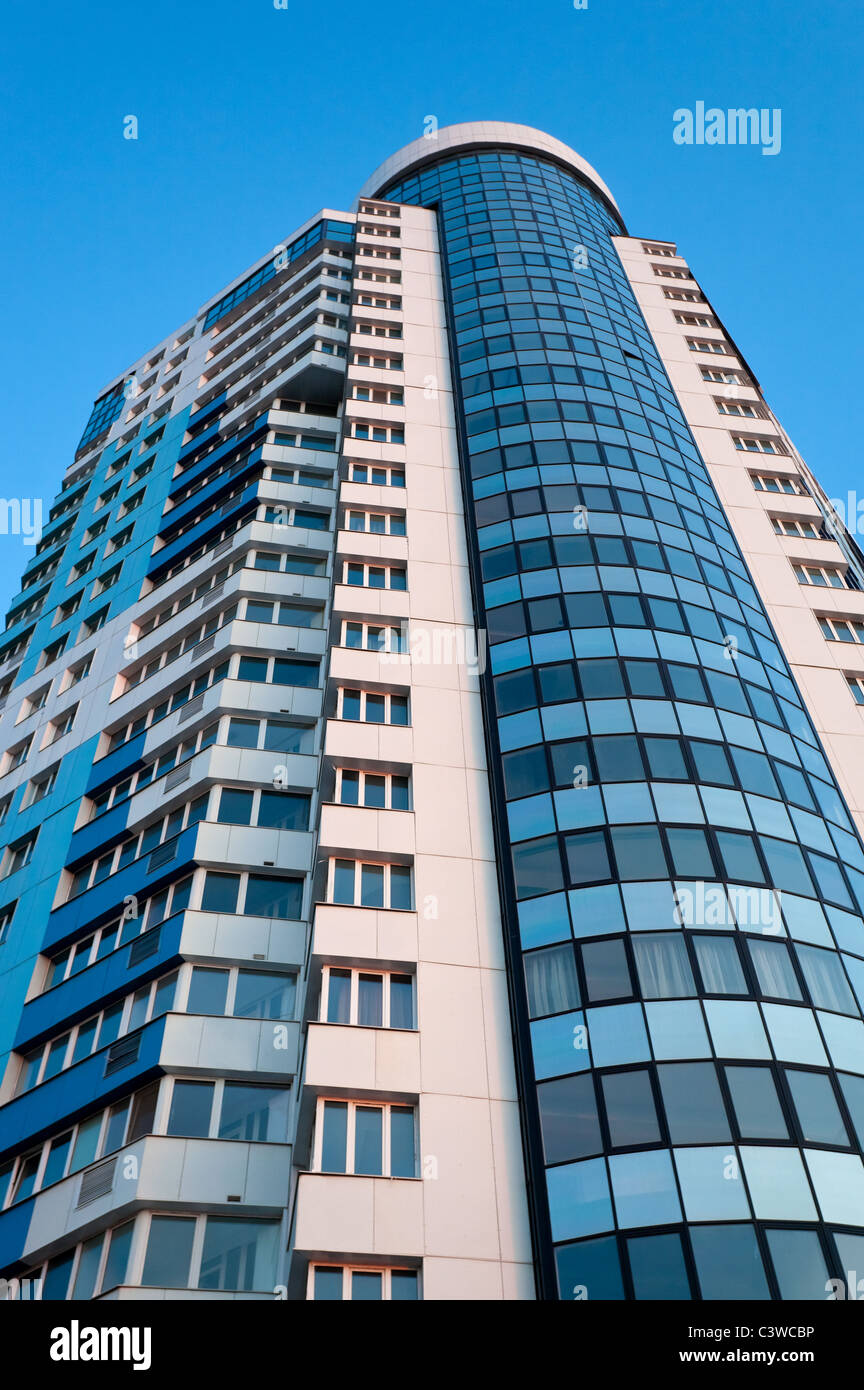 High rise modern building Stock Photo - Alamy High rise modern building Stock Photo - Alamy