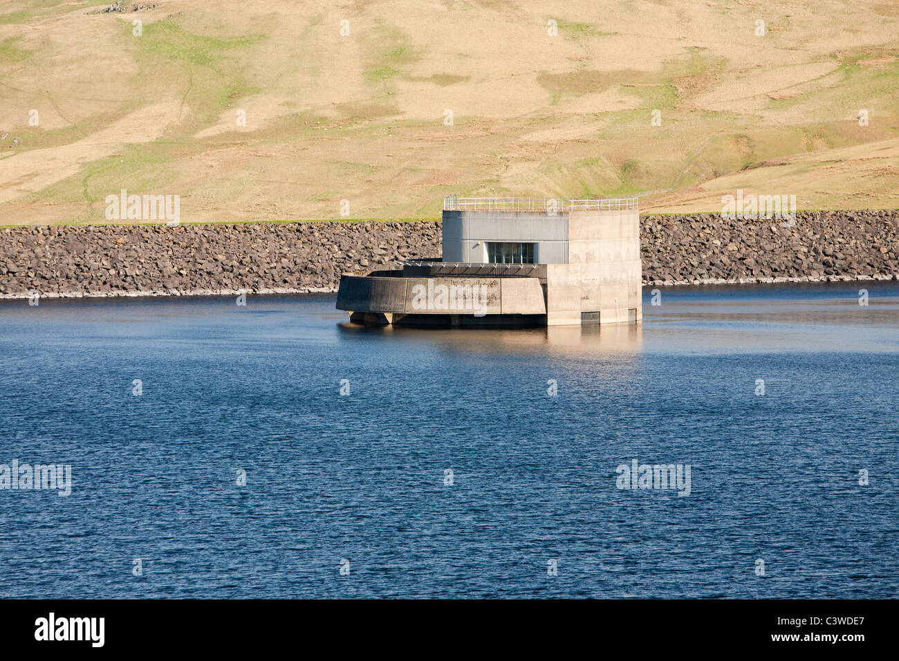 Megget reservoir hi-res stock photography and images - Alamy