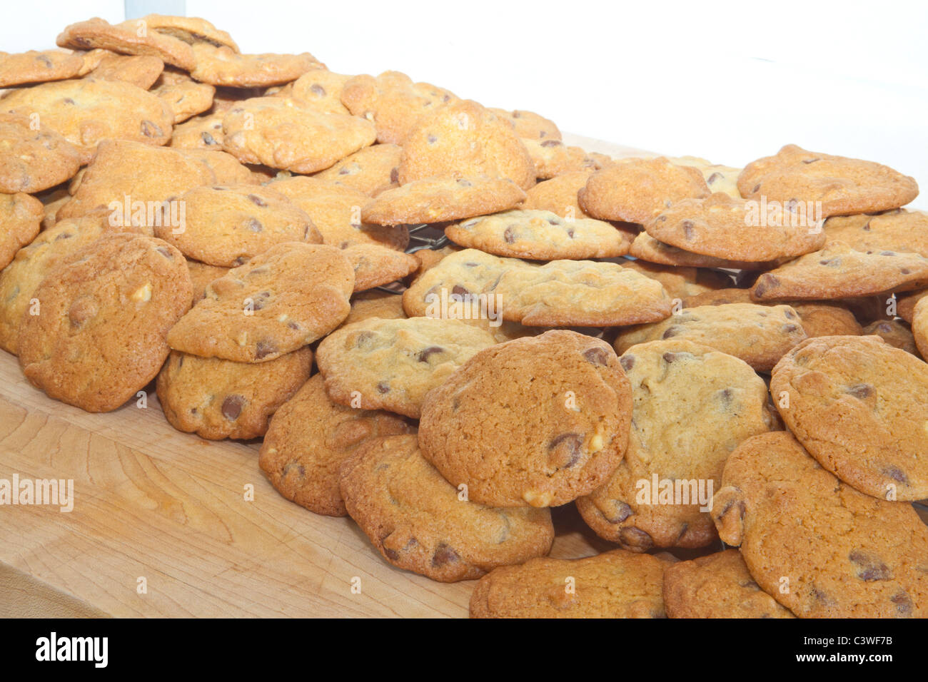 A fresh batch of chocolate chip cookies Stock Photo - Alamy