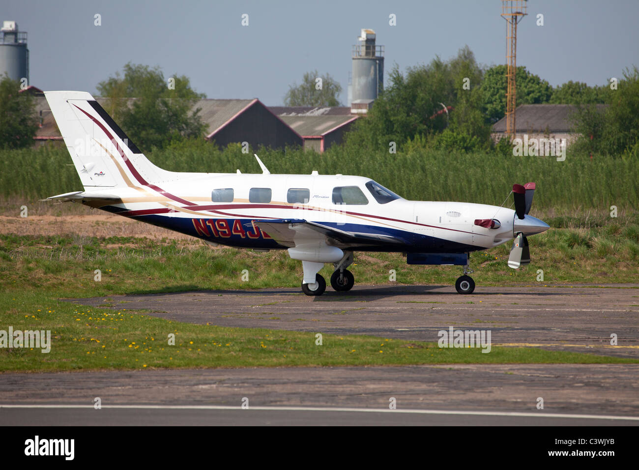 Piper PA-46-500TP Malibu Meridian N194JL parked at Sandtoft Airfield ...