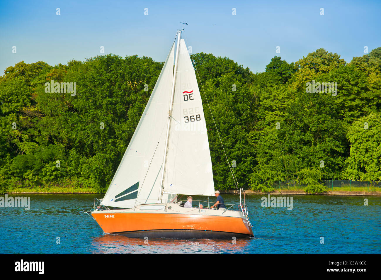 Sailing boat on river hi-res stock photography and images - Alamy
