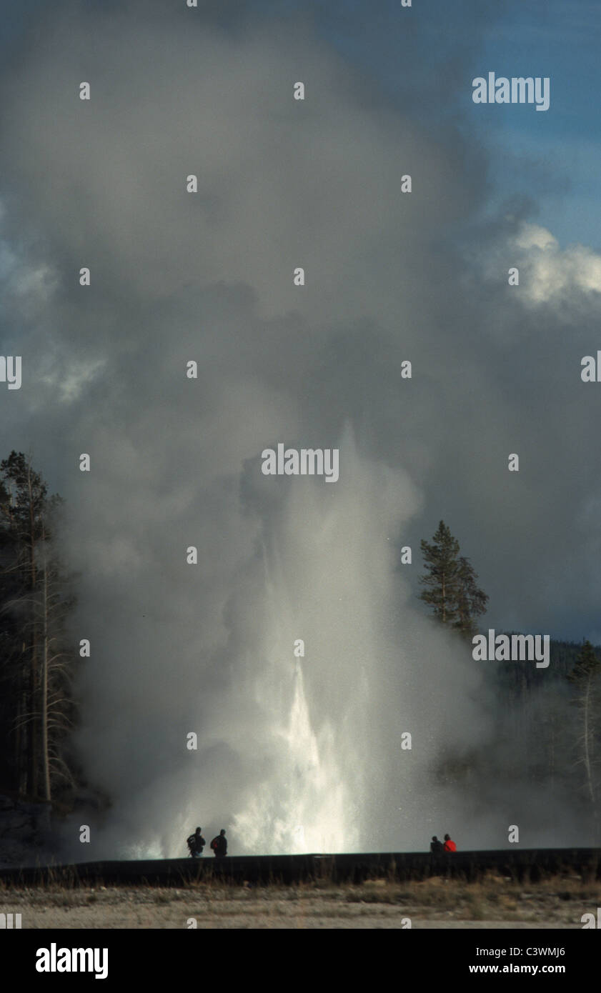 Spuitend eruptie hi-res stock photography and images - Alamy