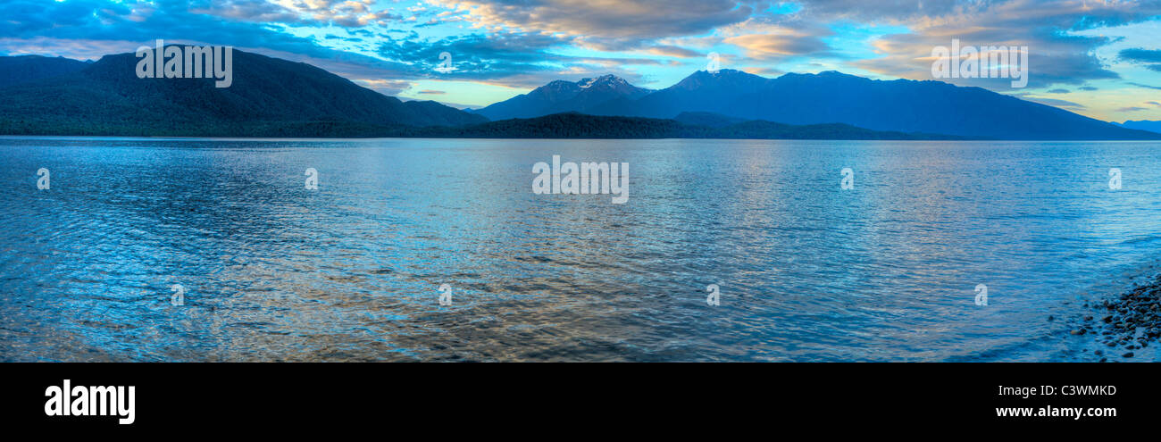 Lake manapouri new zealand hi-res stock photography and images - Alamy