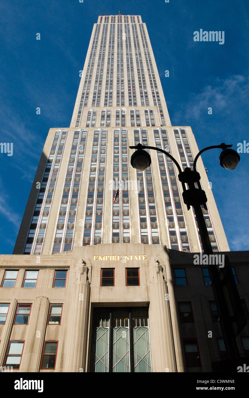 Empire state building entrance hi-res stock photography and images - Alamy