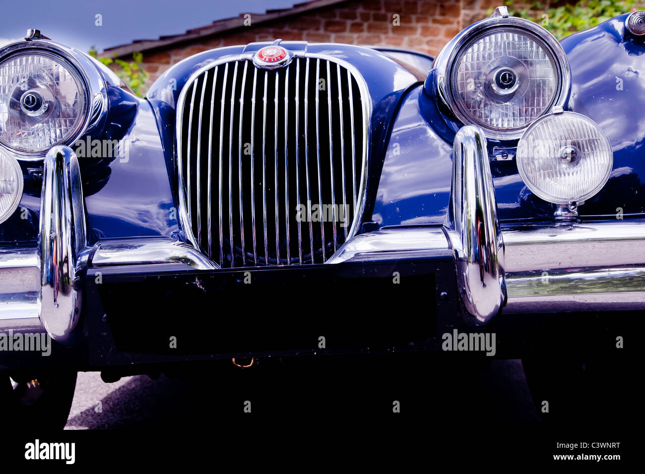 Jaguar classic restoration hi-res stock photography and images - Alamy