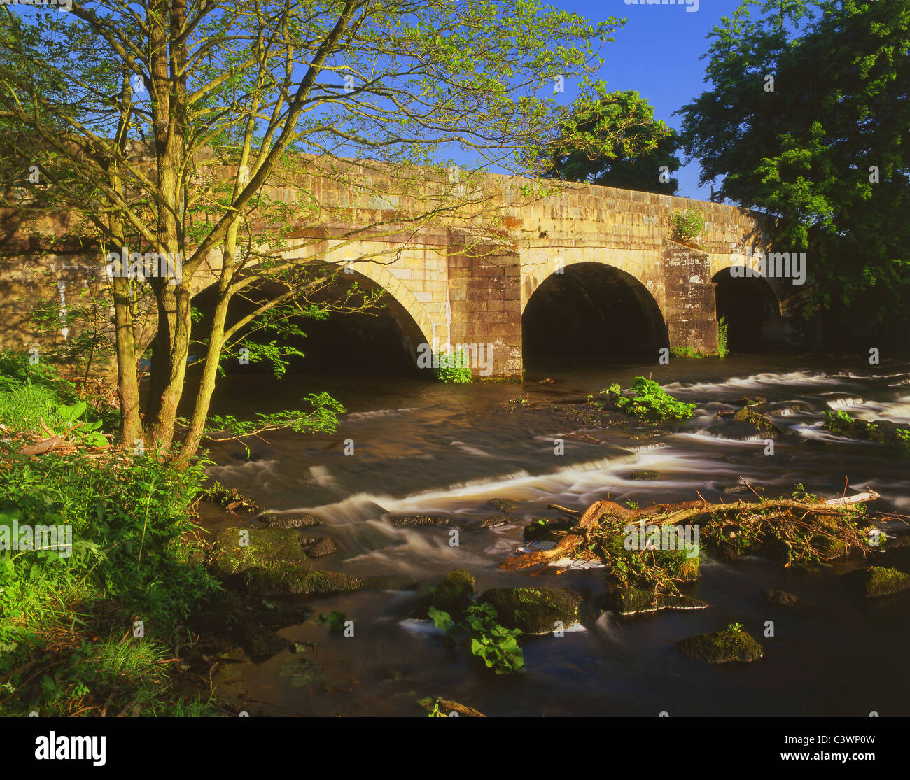 UK,Derbyshire,Peak District,Hathersage,Leadmill Bridge & River Derwent ...