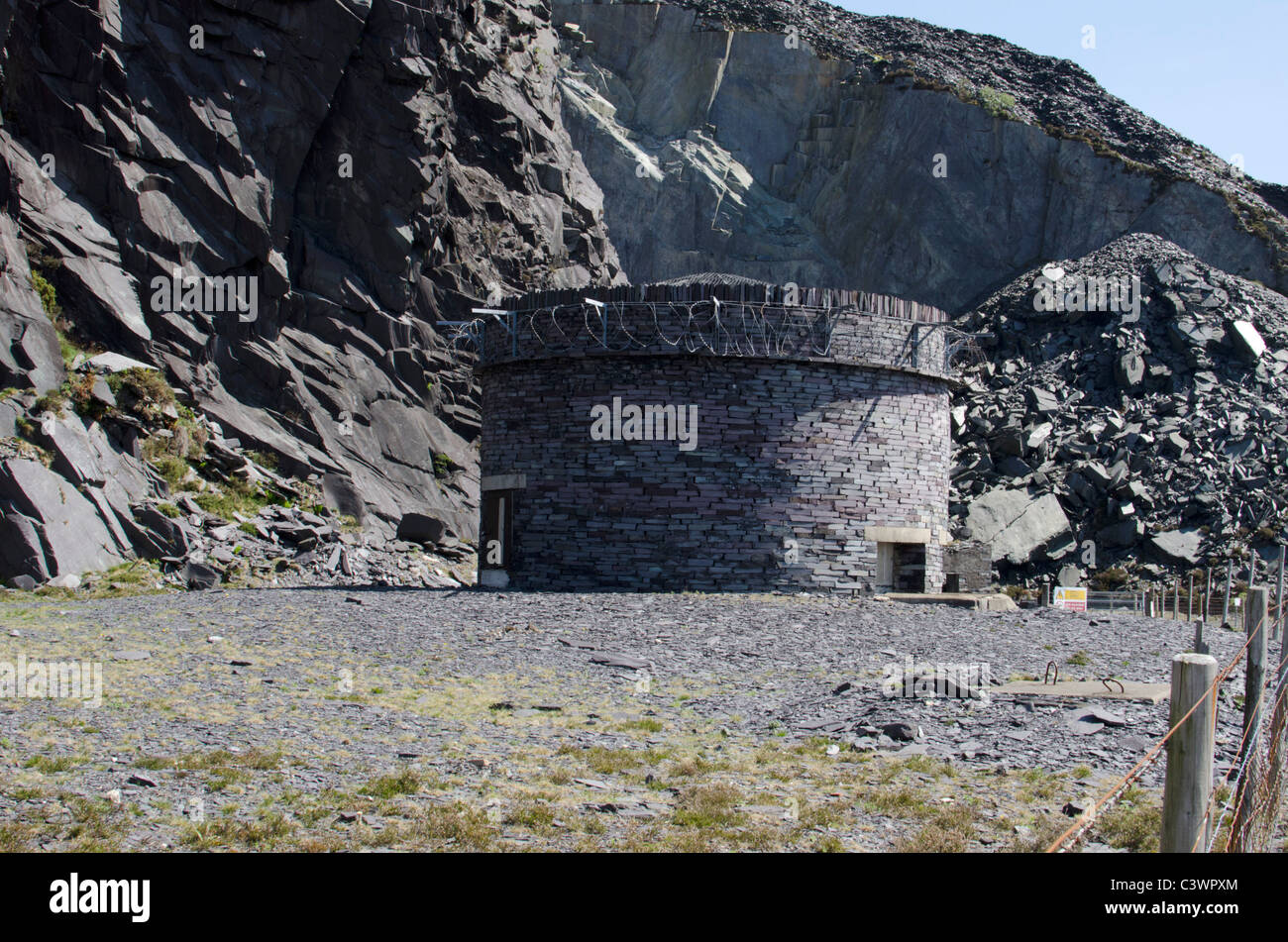 Circular Slate Air Vent At The Disused Dinorwig Slate Mine Snowdonia North Wales Uk Stock