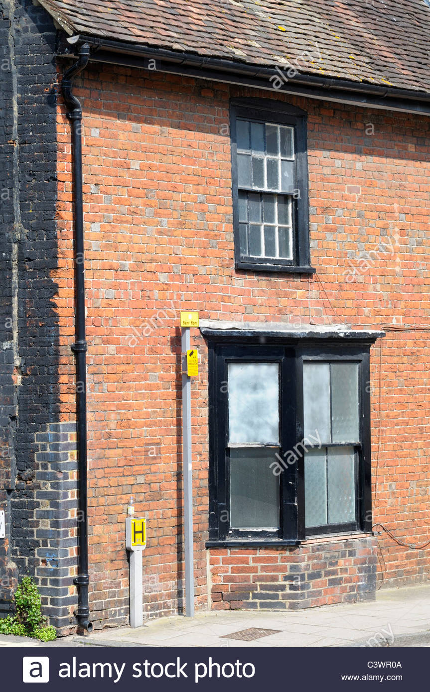 Building Poor Repair High Resolution Stock Photography and Images - Alamy