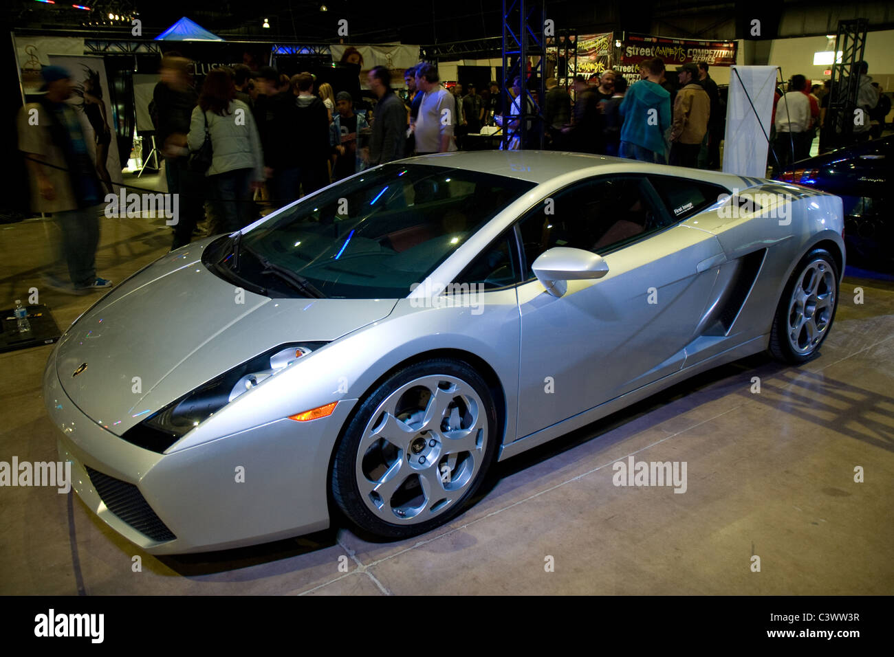Silver lamborghini hi-res stock photography and images - Alamy