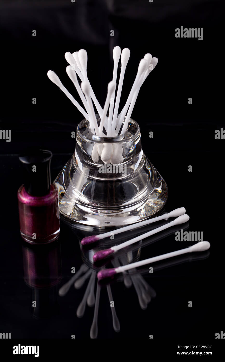 Q tips hi-res stock photography and images - Alamy