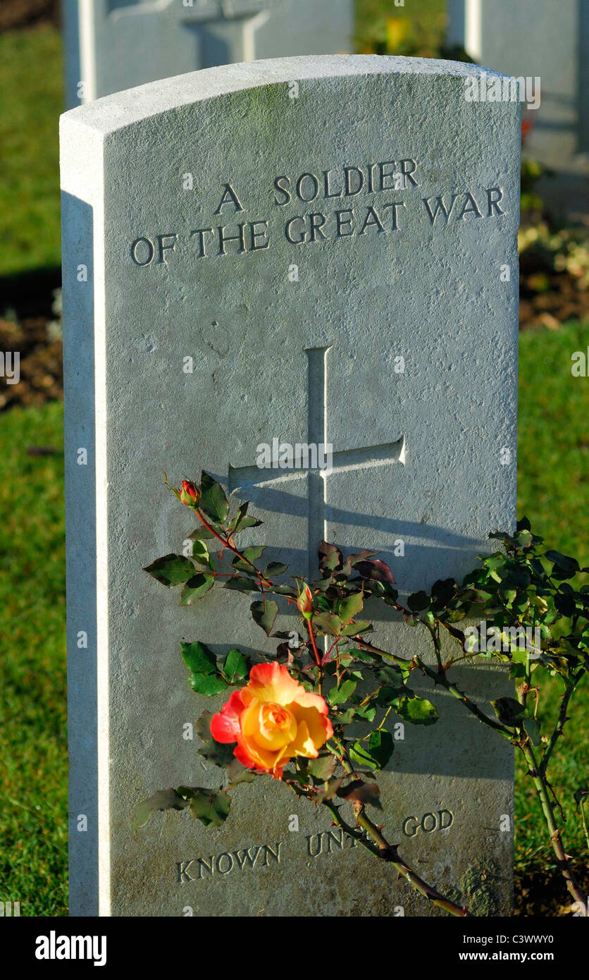 World war one graves british somme hi-res stock photography and images ...