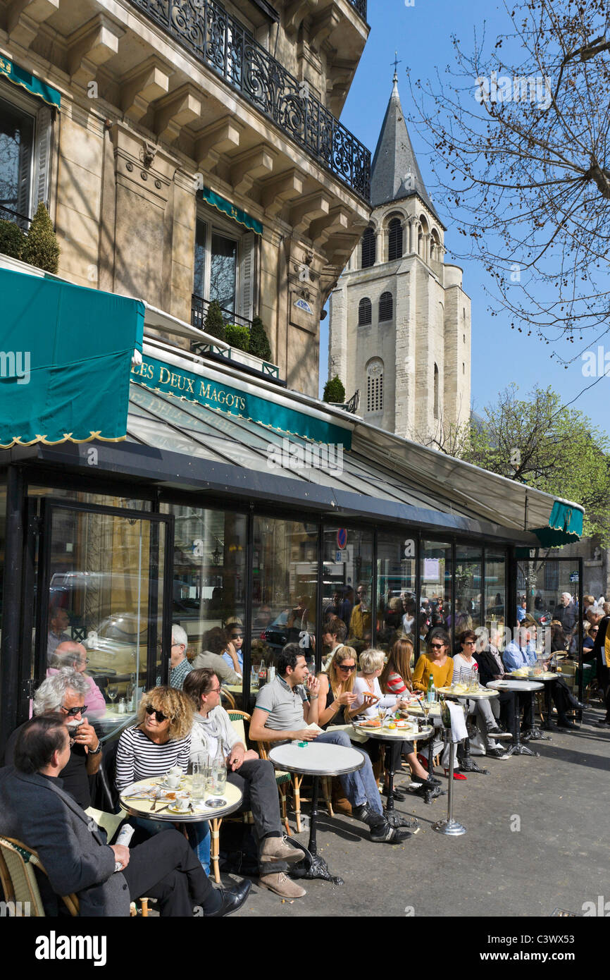 Paris cafe outdoor High Resolution Stock Photography and Images - Alamy
