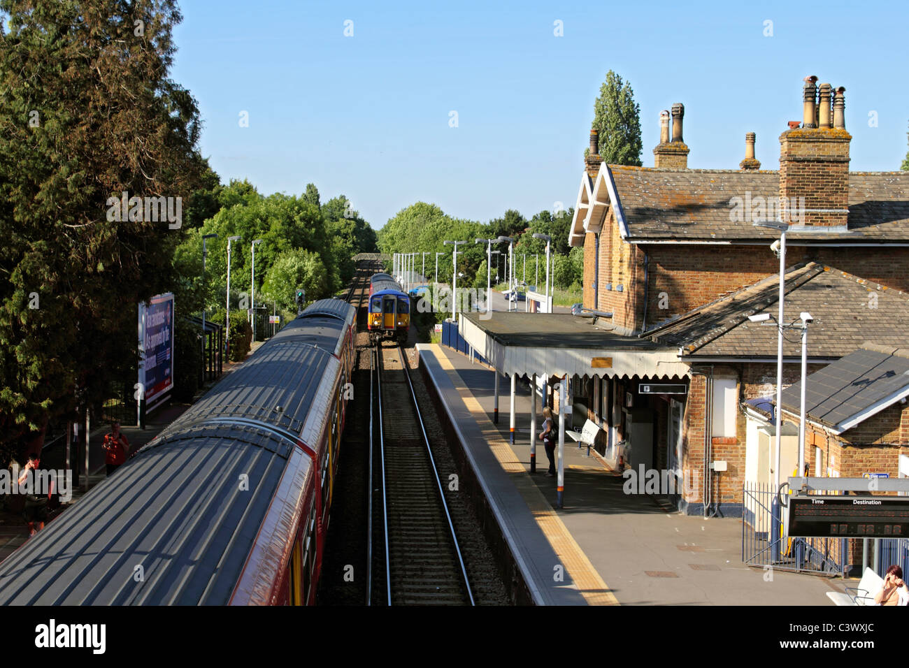 Epsom railway station hi-res stock photography and images - Alamy