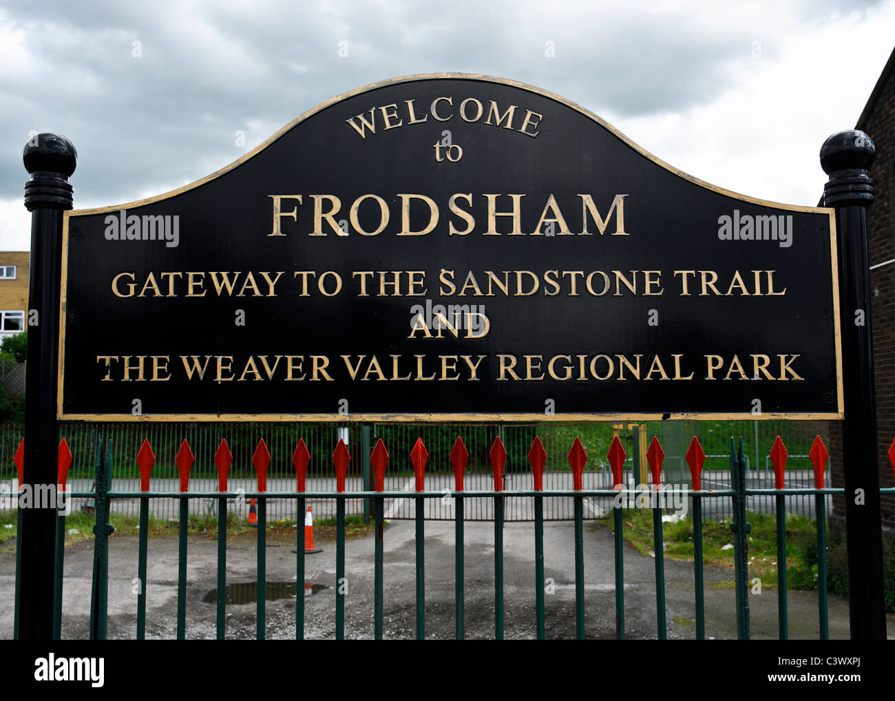 Frodsham hi-res stock photography and images - Alamy