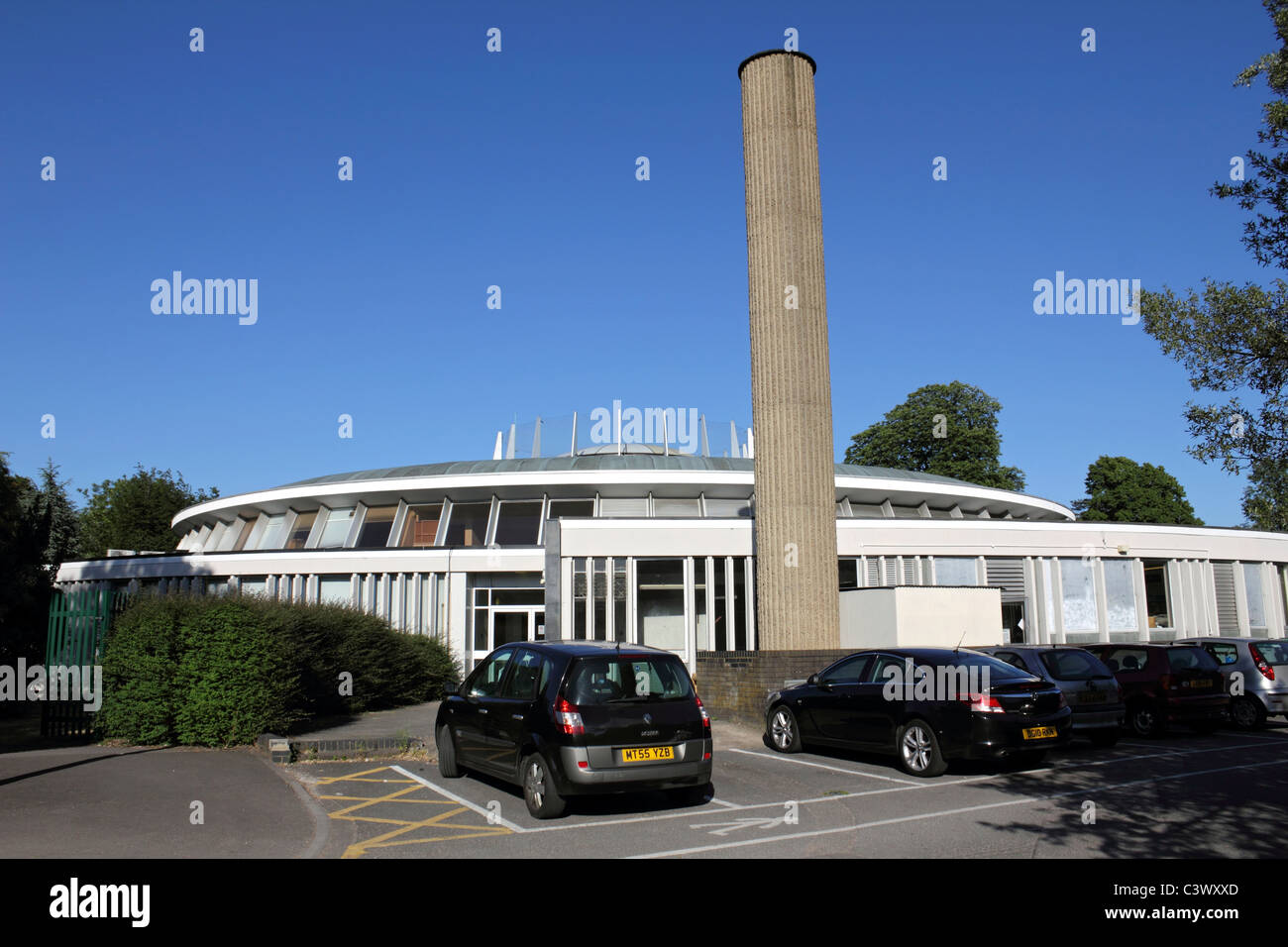 Bourne hall park hi-res stock photography and images - Alamy