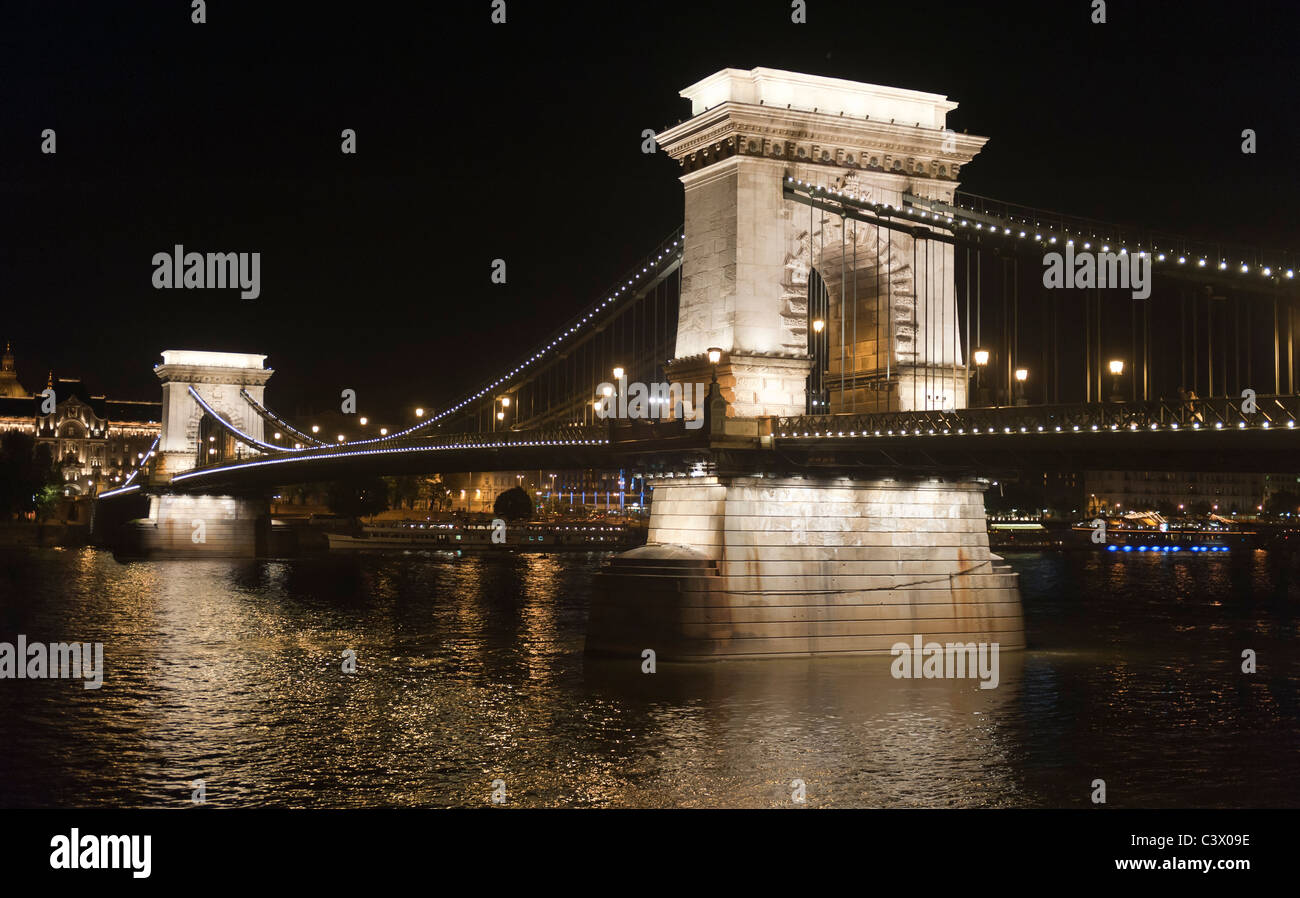 The Chain Bridge in Budapest Stock Photo - Alamy