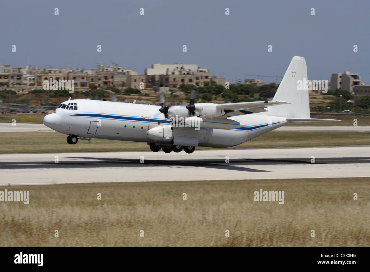 Lockheed l 100 hercules hi-res stock photography and images - Alamy