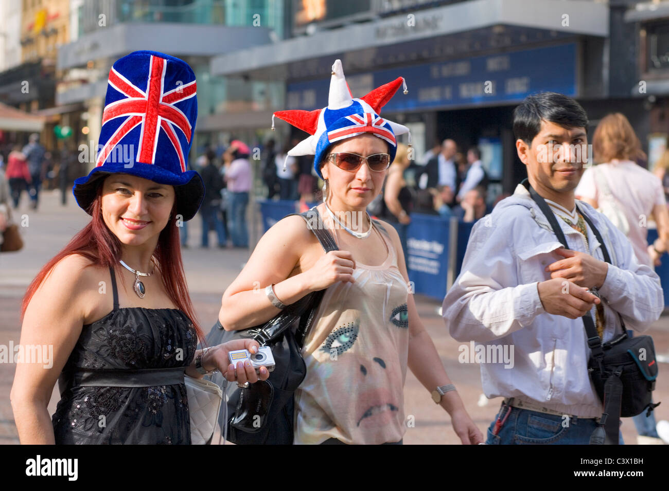 Tourists with Union Flag hats, Leicester Square, London, England ...