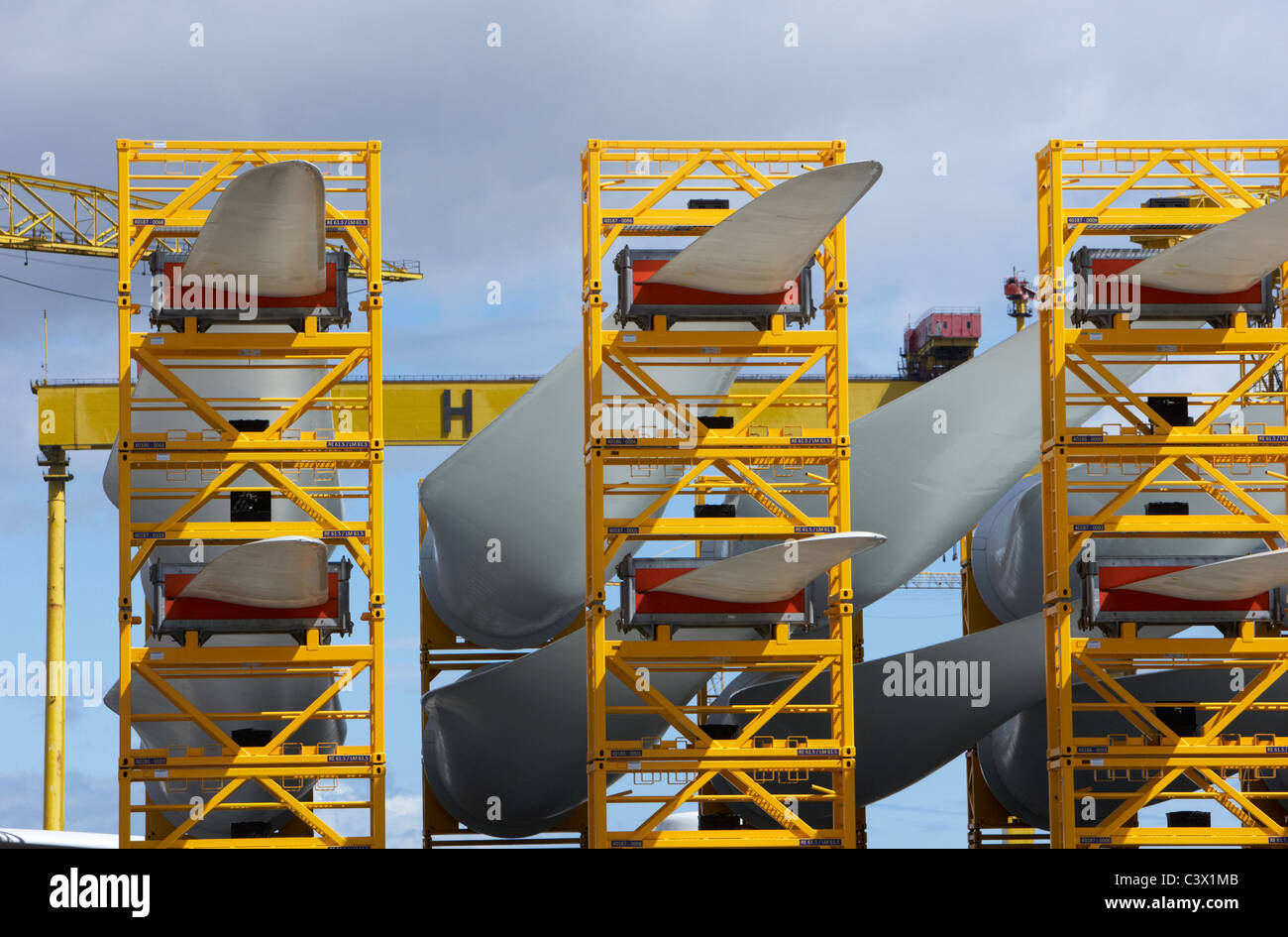 Wind turbine construction blade hi-res stock photography and images - Alamy