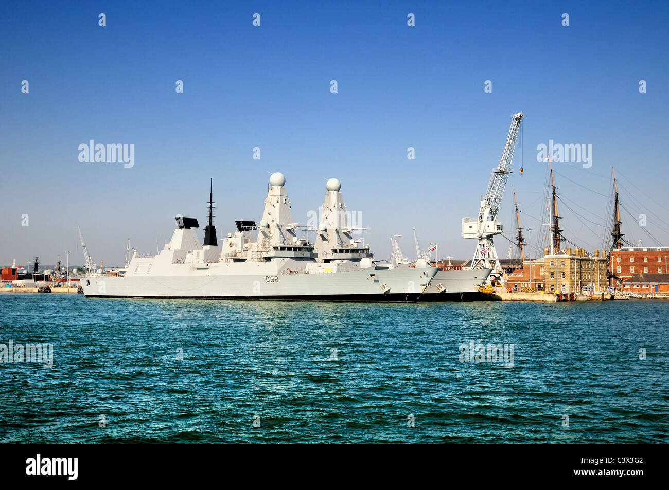 Destroyers hi-res stock photography and images - Alamy