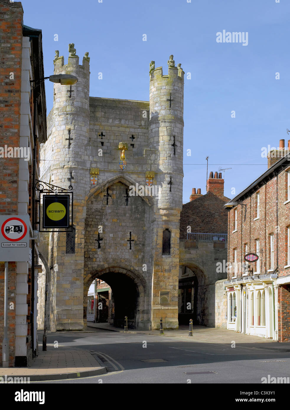 Gateway of monk bar york hi-res stock photography and images - Alamy