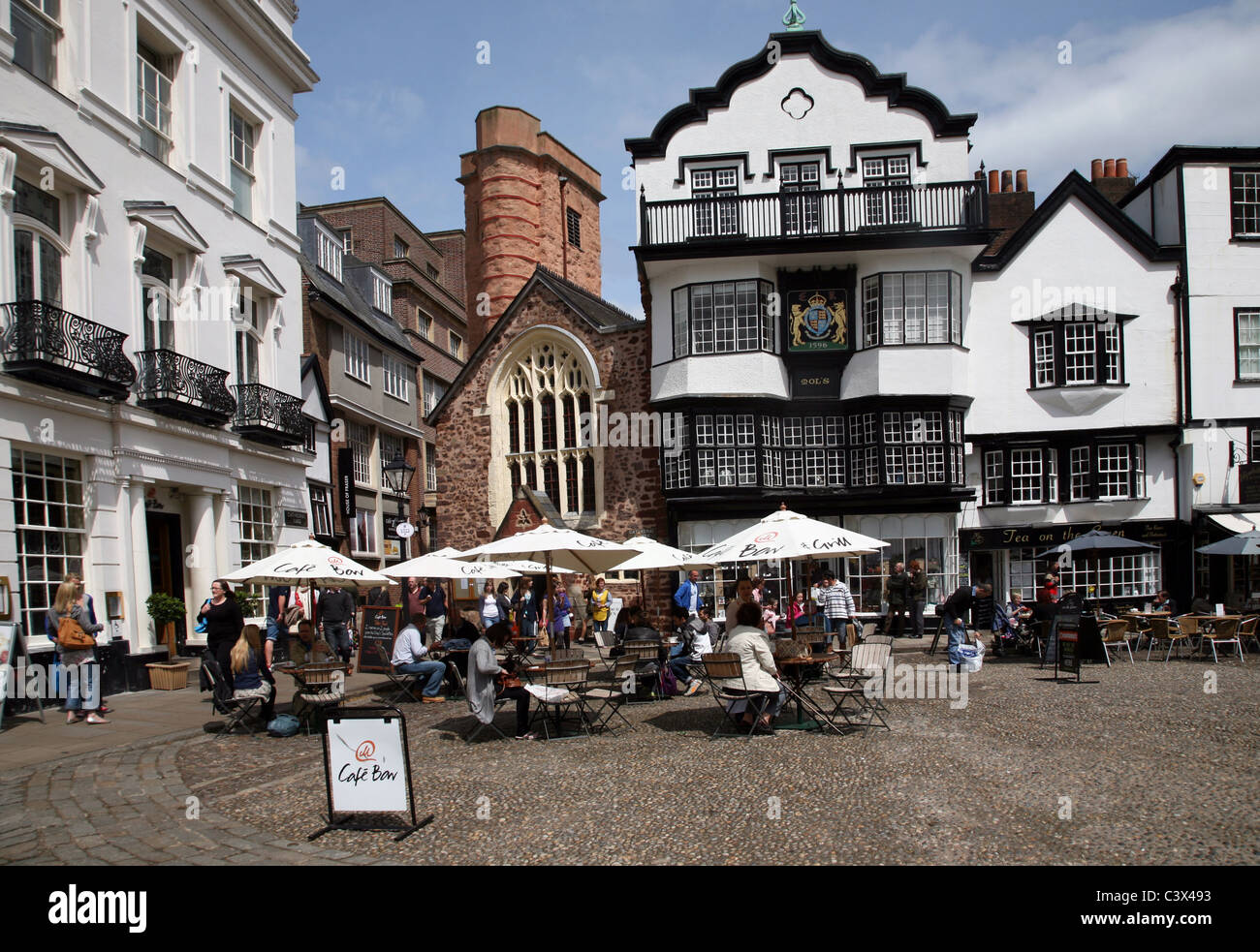 Exeter - View of Cathedral Close showing Mol's House (1596 Stock Photo ...