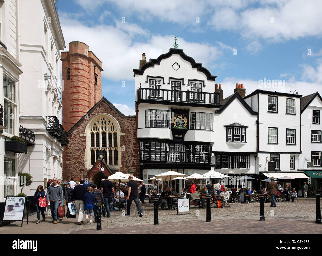 Exeter - View of Cathedral Close showing Mol's House (1596 Stock Photo ...