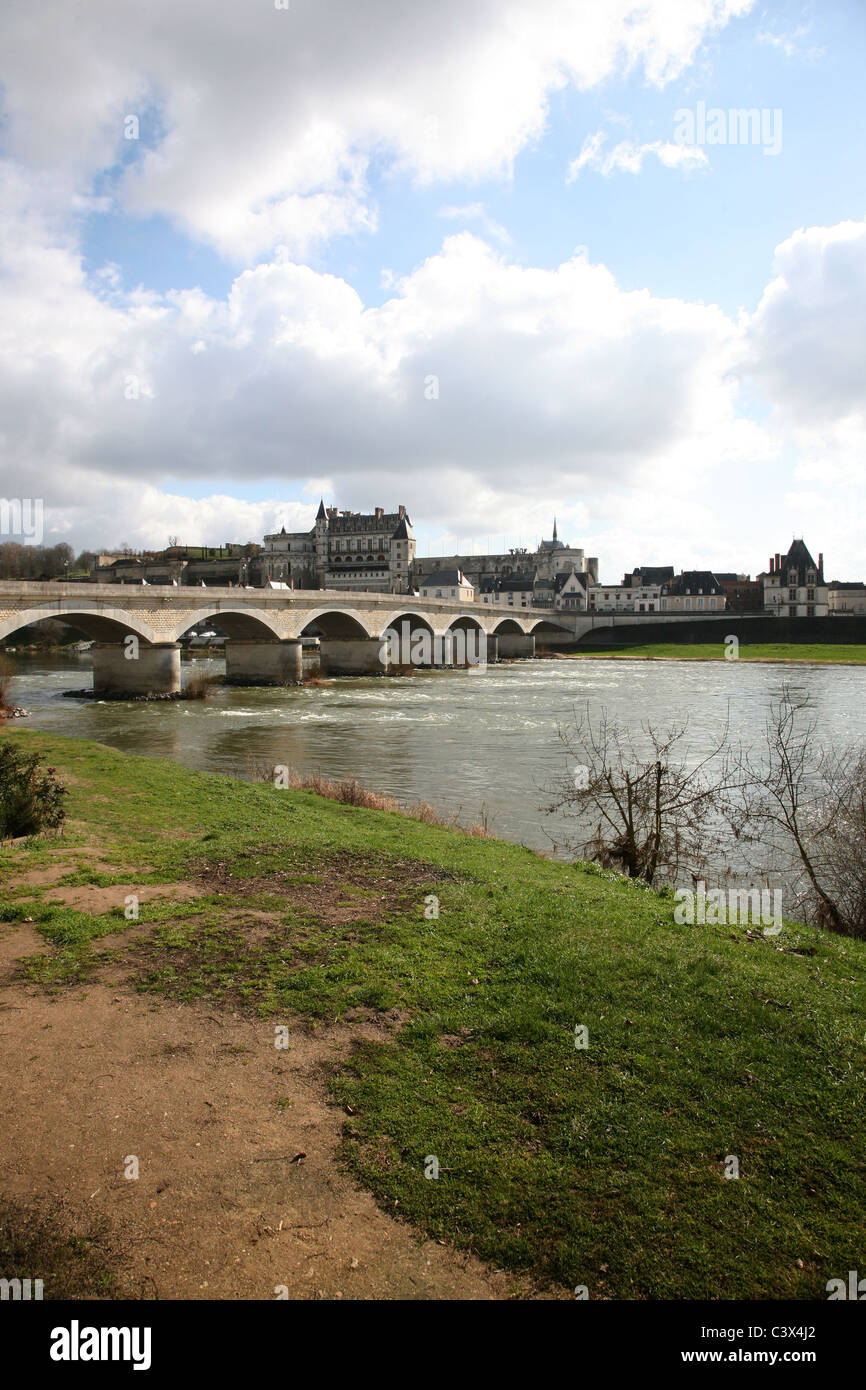 Chateau d'Amboise overlooks the stone arched bridge which spans the ...