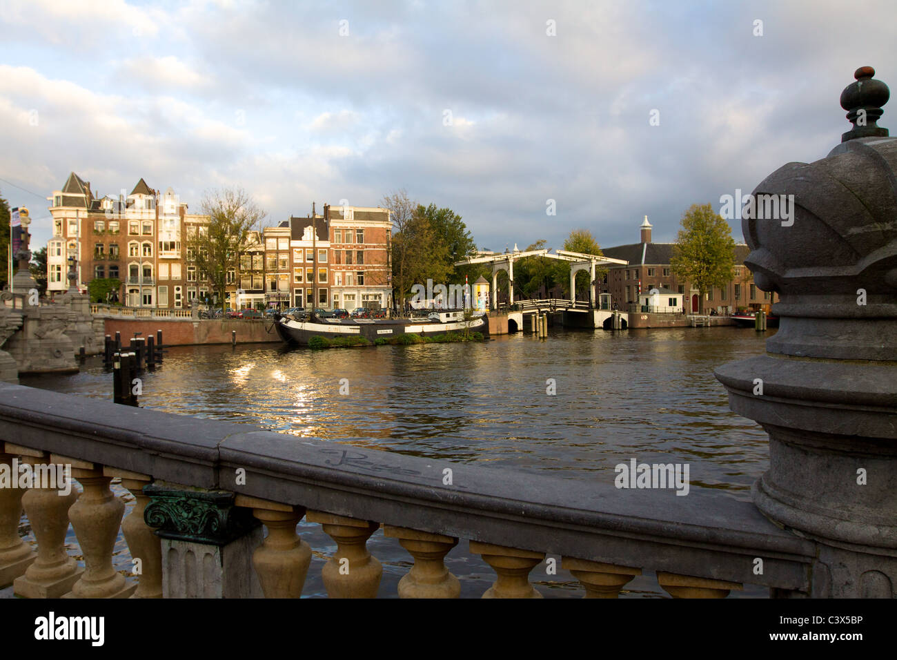 Amstel River and surroundings in Amsterdam Stock Photo - Alamy