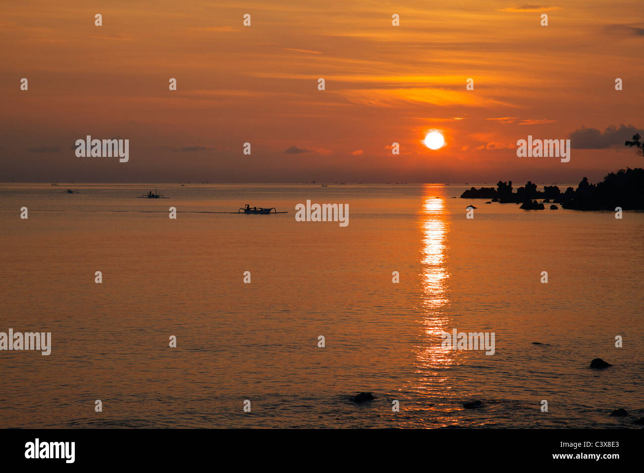 Dawn sea photography hi-res stock photography and images - Alamy