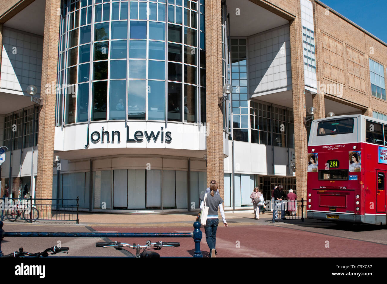Kingston upon surrey john lewis hi-res stock photography and images - Alamy