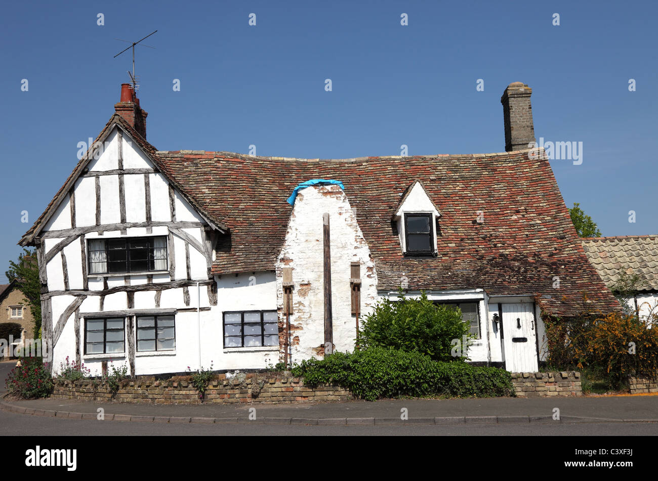 Old cottage hi-res stock photography and images - Alamy