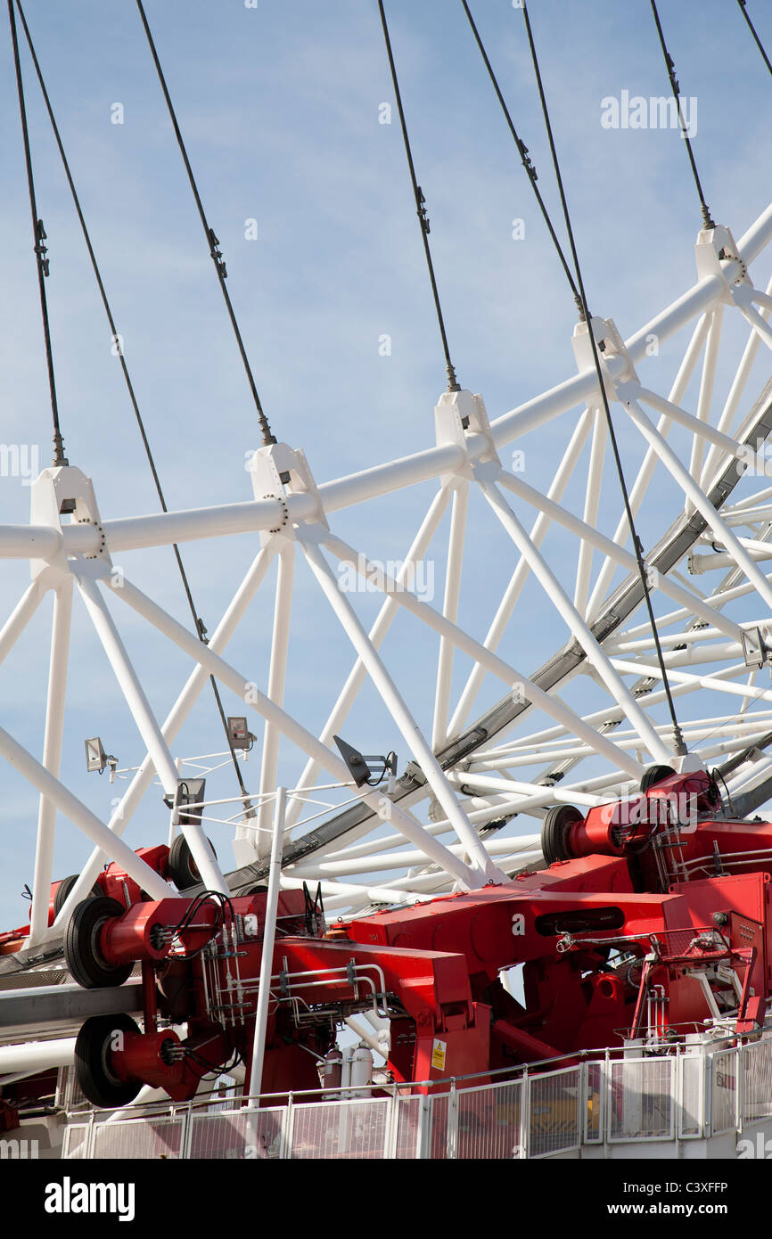 Close-up of the motor mechanism of the London Eye Stock Photo - Alamy