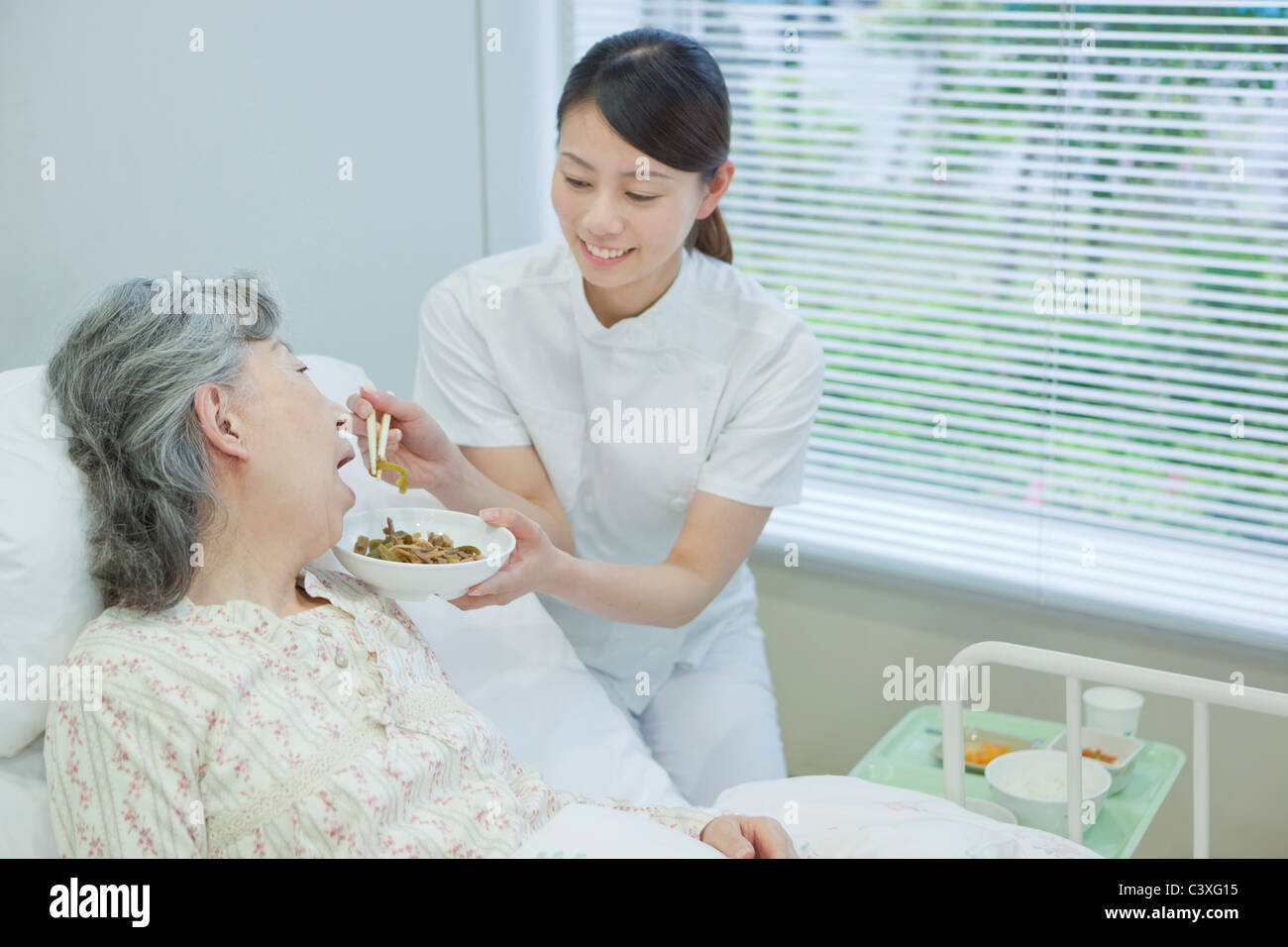 Senior hospital nurse eat hi-res stock photography and images - Alamy