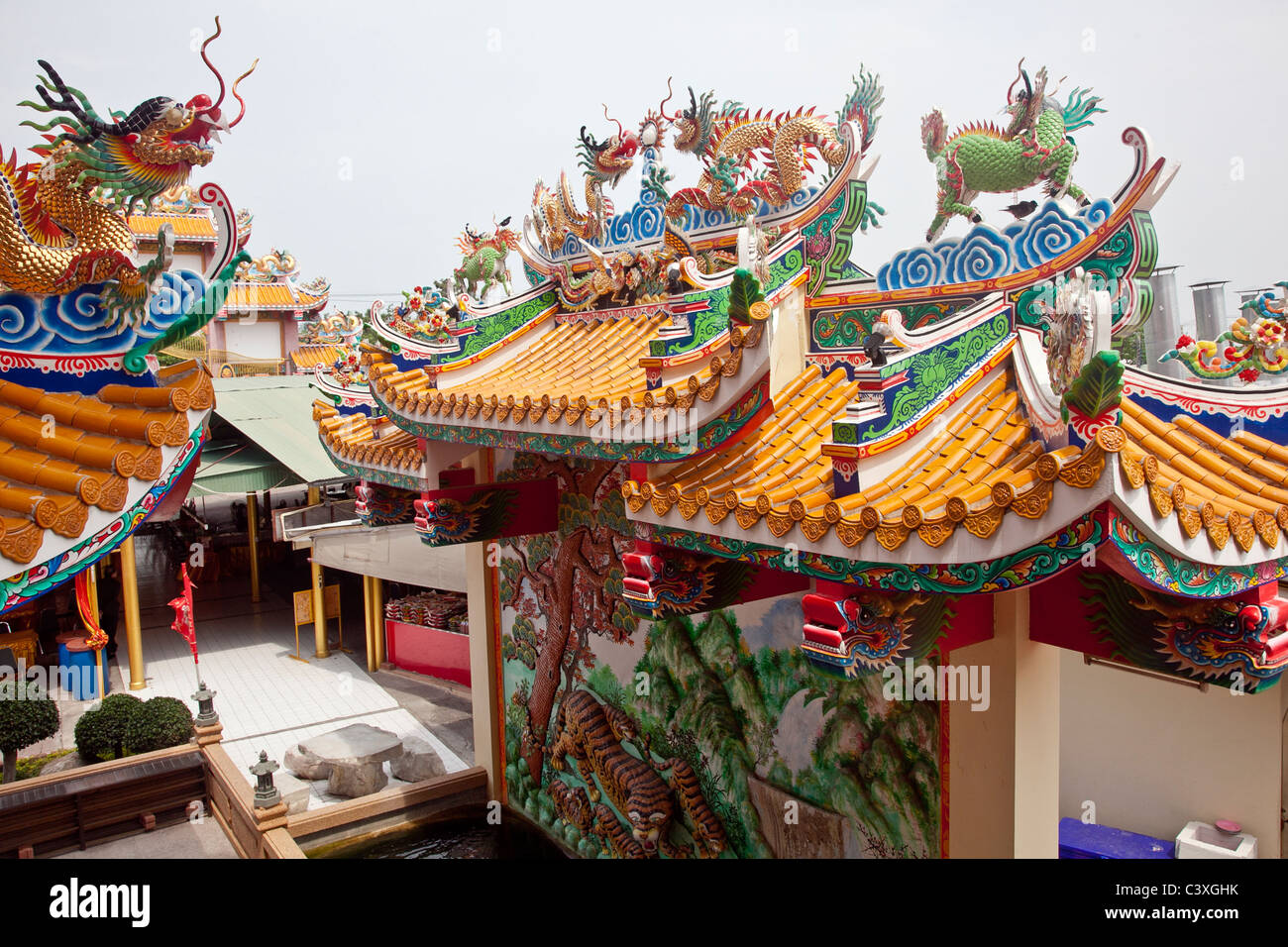 Roof display at Naja Chinese Shrine in Angsila, Chonburi,Thailand,Asia ...
