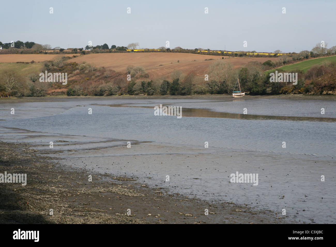 Helford estuary cornwall hi-res stock photography and images - Alamy