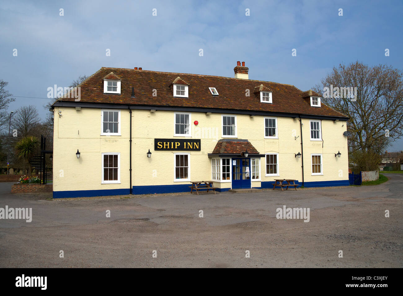 Syn bar hi-res stock photography and images - Alamy
